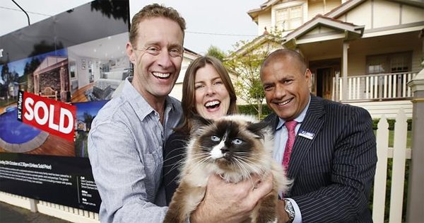 Home sale includes extra $140K for cat - CatTime