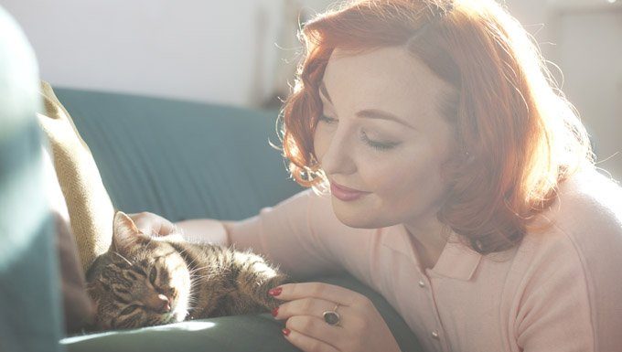 Life With Cats: 5 Tips For Dating Someone Who's Allergic To Cats - CatTime