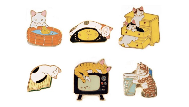 7 Cat-Themed Stocking Stuffers For The Cat Person In Your Life - CatTime