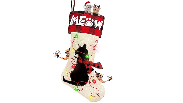 Deck The Paws With These 12 Cat-Inspired Christmas Decorations - CatTime